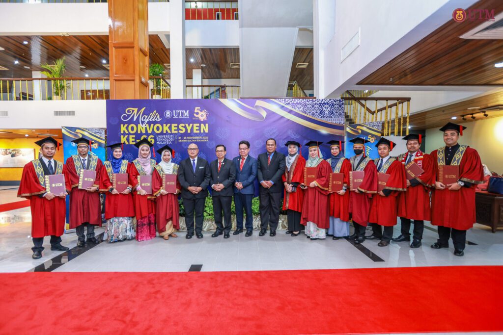 66th Convocation: First cohort of UTM-MOSTI Master of Professional ...