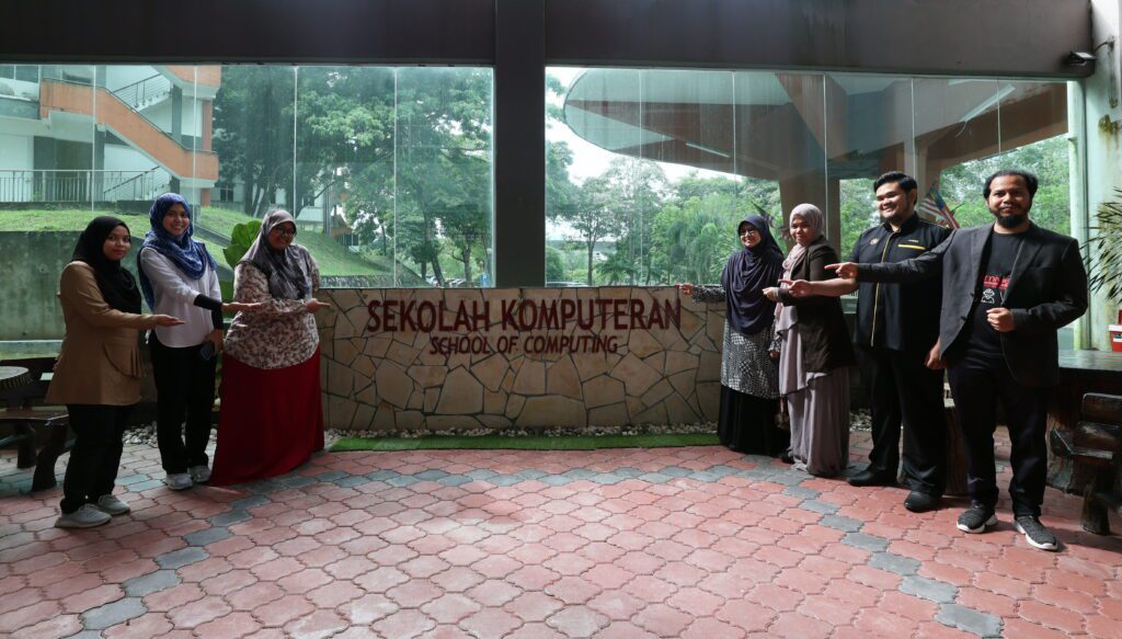 Holo Professor: UTM's first home-grown real-time holographic ...