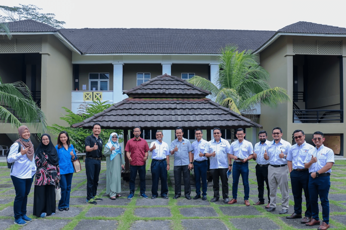 TNB Genco visited the Centre of Hydrogen Energy, UTM for research collaboration and talent ...